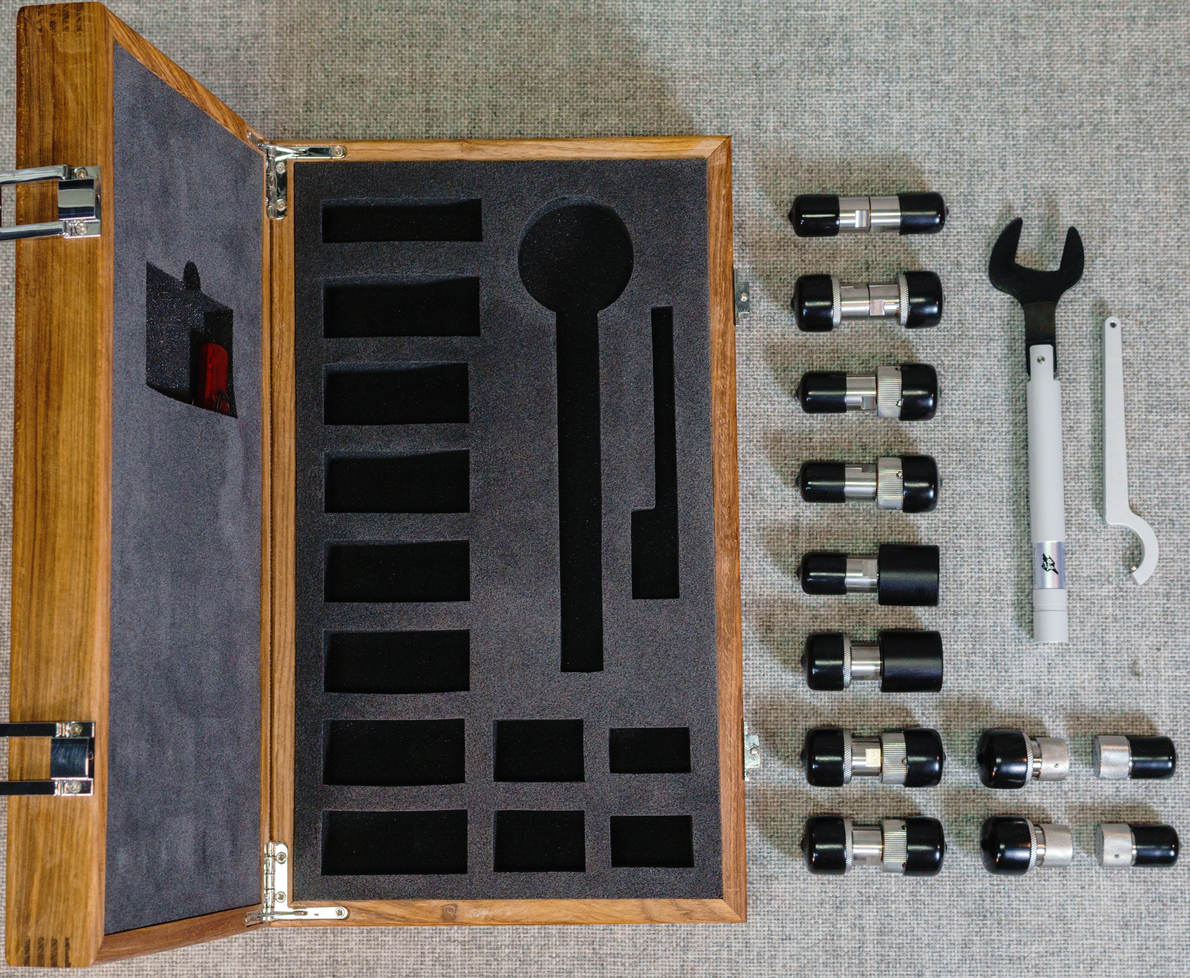 AV20201A-n-type-male-calibration-kit-dc～9ghz