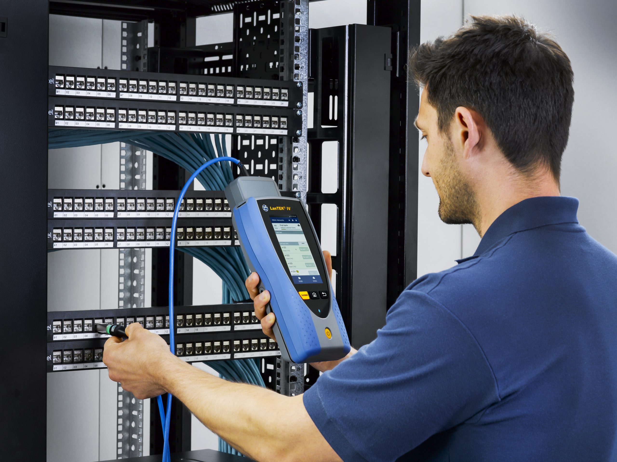 LanTEK IV-500MHz R163004 (with PL/CH adapters)